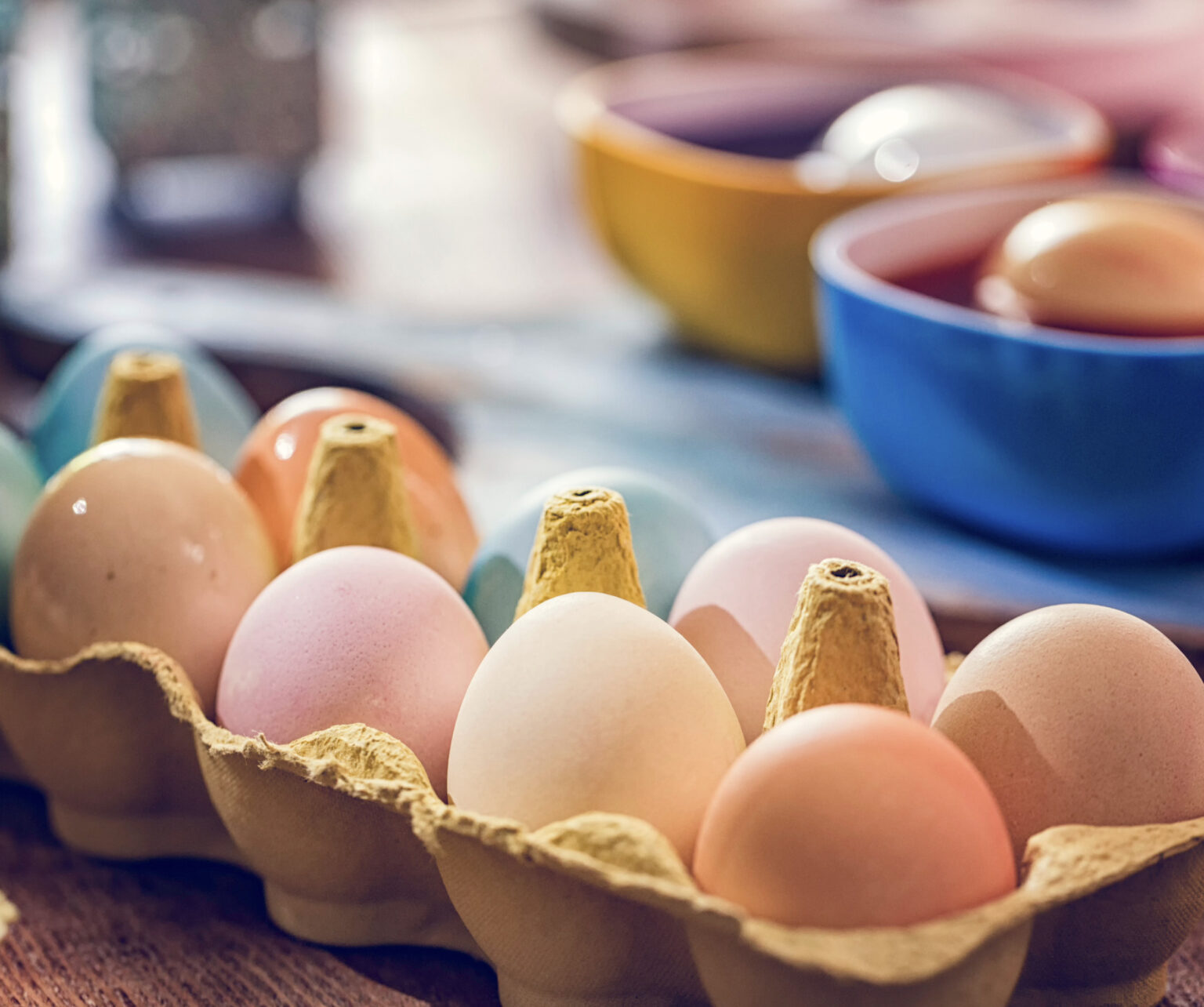 Your Guide To Dying Easter Eggs - Women of Today