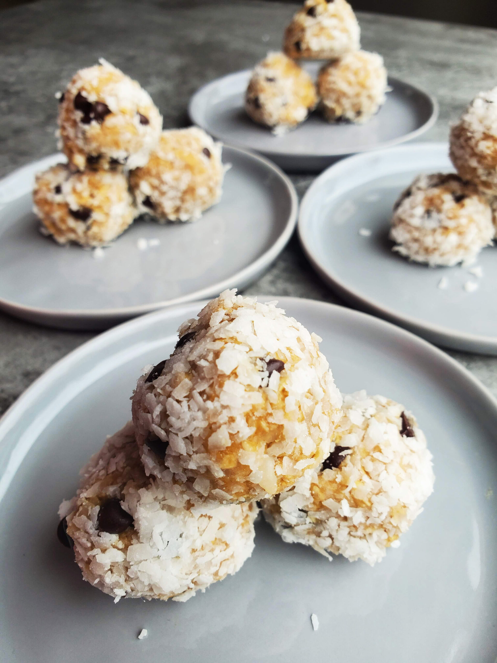 No-Bake Coconut Peanut Butter Oat Bites - Women of Today