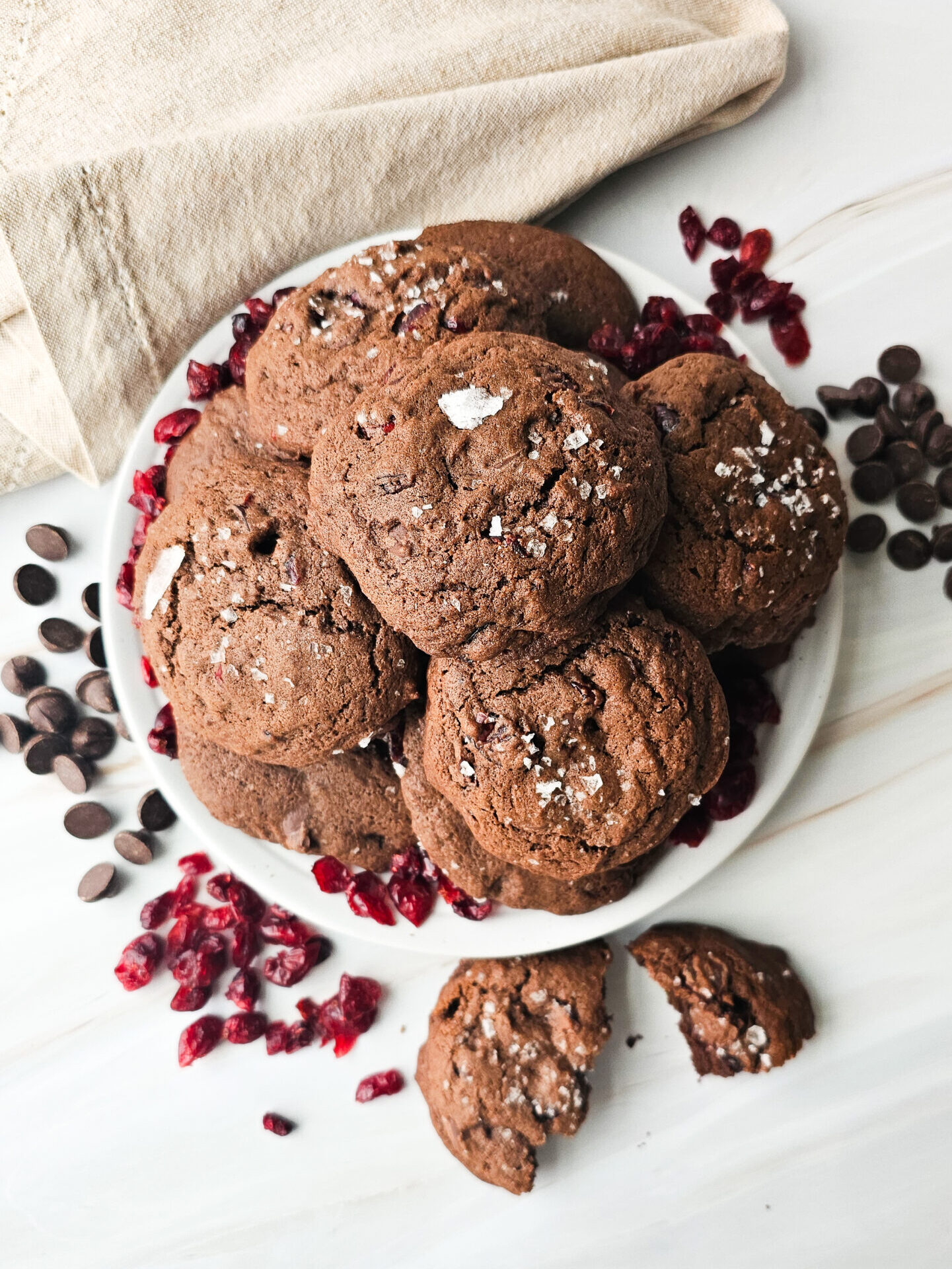 Salted Dark Chocolate Cranberry Cookies - Women of Today